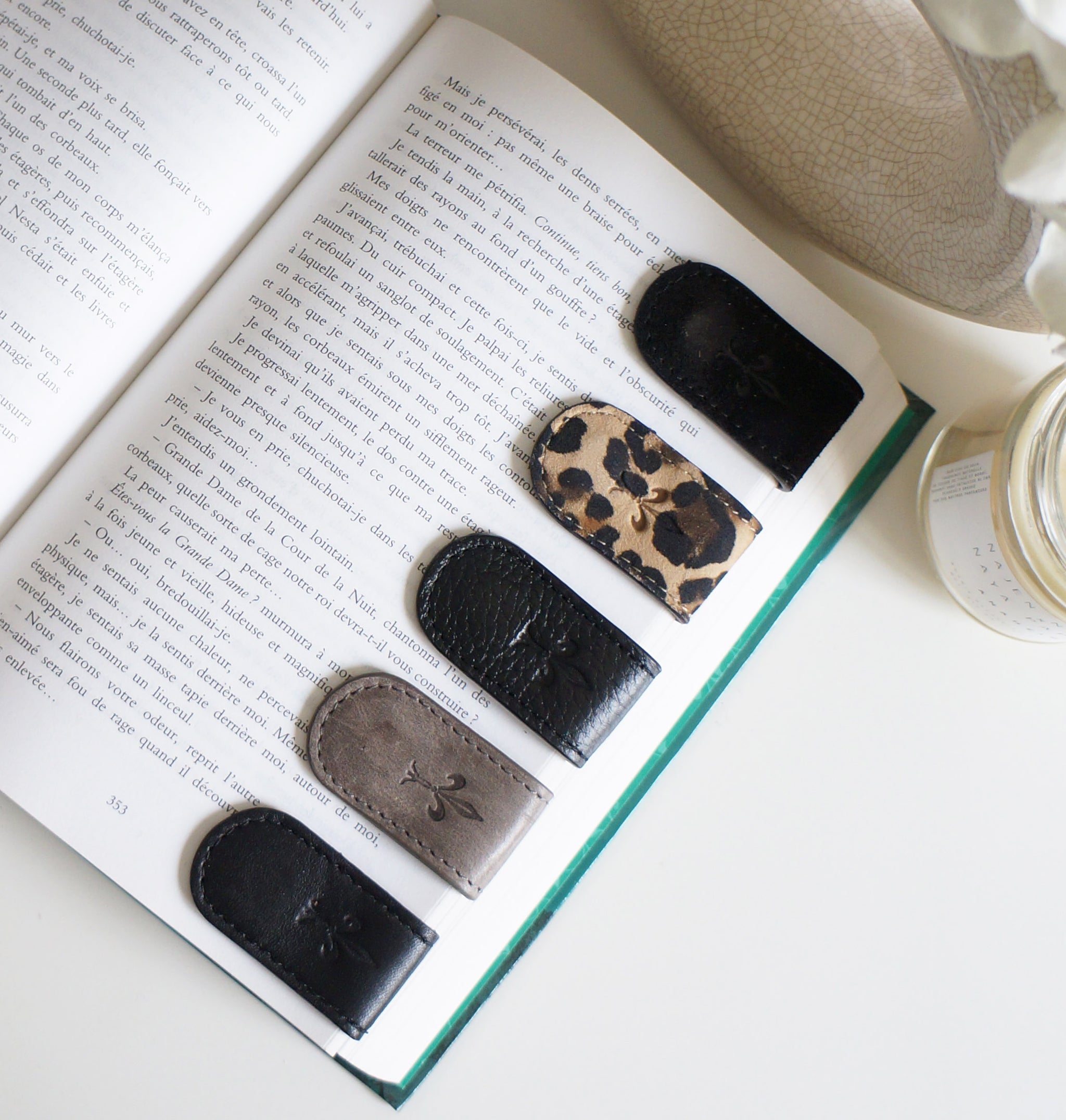 Magnetic Bookmarks - Dark Tones